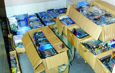 Aktiviti Cetak Rompak 'Fast And Furious 7' Diserbu - Video | mStar