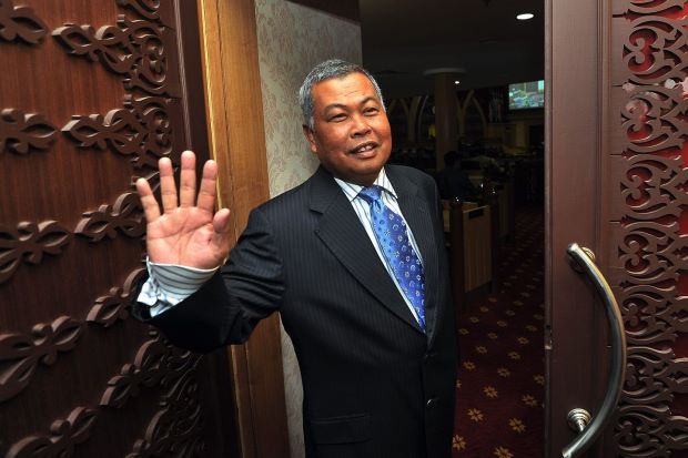 Ahmad Said Tinggalkan Dewan Lebih Awal - Semasa | mStar