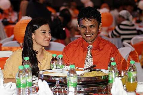 Yusry & Lisa, Hubungan Lebih Matang - Hiburan | mStar