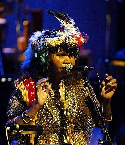 Penyanyi Australia, Ruby Hunter Meninggal Dunia - Hiburan | mStar