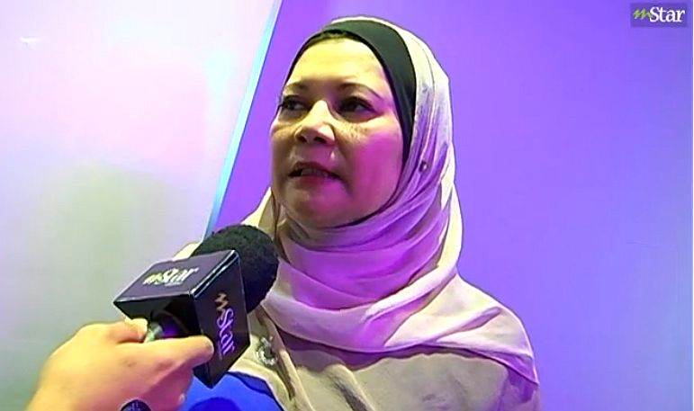 Raja Azmi Enggan Lagi Kontroversi Negatif - Video | mStar