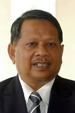 Rasuah: Bekas KP Imigresen Dipenjara Enam Tahun, Denda RM300,000 ...