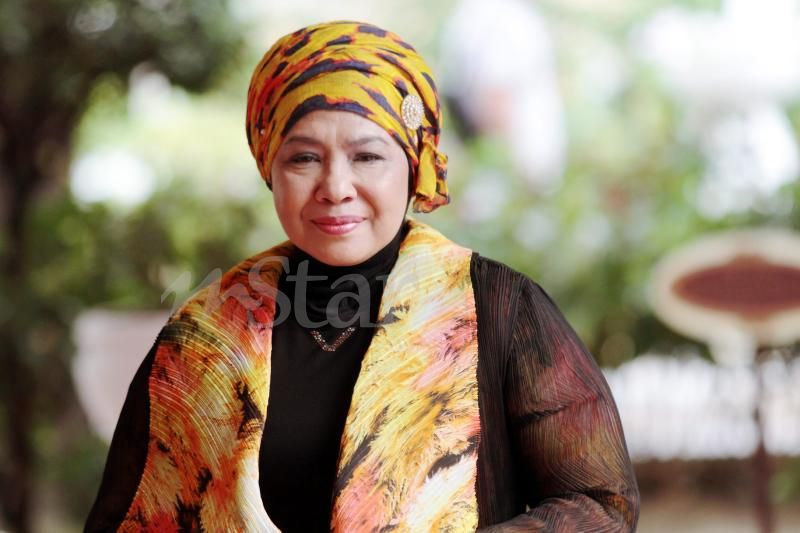 Rahsia Cergas Rahimah Rahim Pada Usia 60 Tahun - Video | mStar