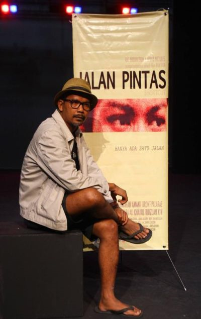 Nam Ron Hanya Penggiat Bebas, Bukan Seniman Berhaluan Kiri - Hiburan ...