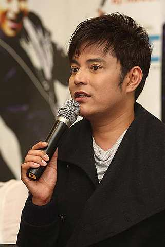 Mahu Kembalikan Nostalgia, Aznil Dilantik Pengacara AF9 - Hiburan | mStar