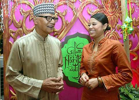 Kuswadinata & Farhan Kongsi Pengalaman Syawal - Hiburan | mStar