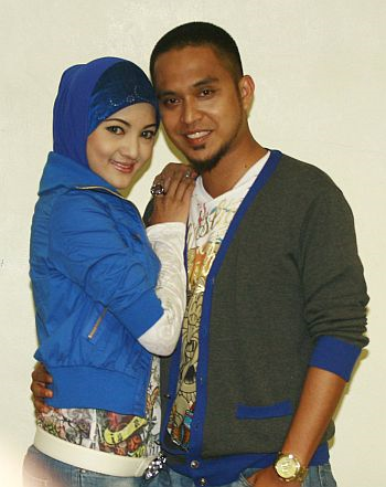 Pasangan belangkas Mawi-Ekin bulan madu kedua di Sepanyol? - Hiburan ...