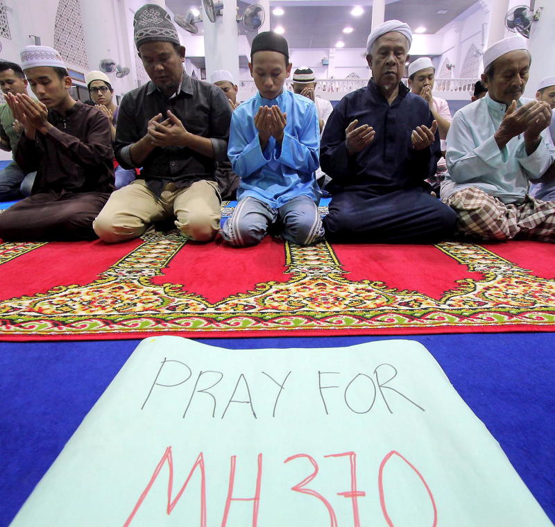 Bendera Pahang Dan Persekutuan Dikibar Separuh Tiang Selama Tiga Hari - Semasa | mStar