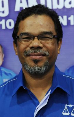Dr Mazlan Bukan Lawan Mudah Bagi Anwar - Sidek Baba - Semasa | mStar
